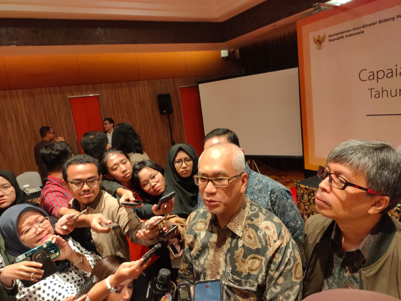 KPPIP Sedang Seleksi 82 Usulan Proyek Strategis Nasional - Iconomics