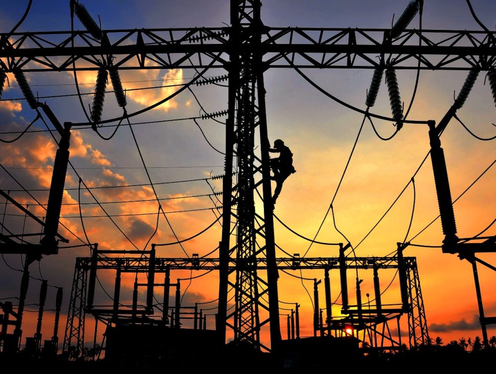 Susunan Direksi PLN Hasil RUPS 2021 - Iconomics