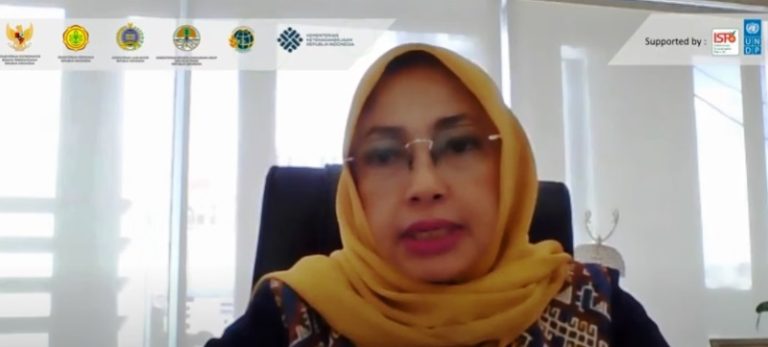 Industri Kelapa Sawit Disebut Mampu Tekan Angka Kemiskinan - Iconomics