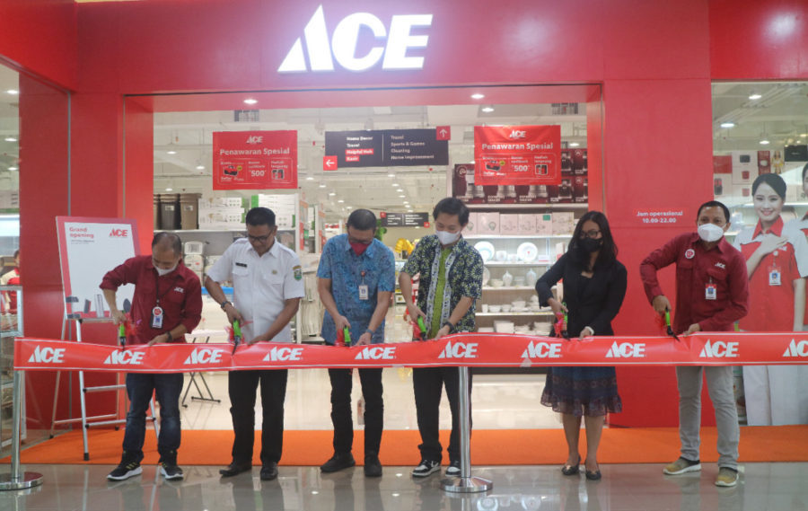 Ace Hardware Buka 3 Gerai di Agustus 2022 - Iconomics